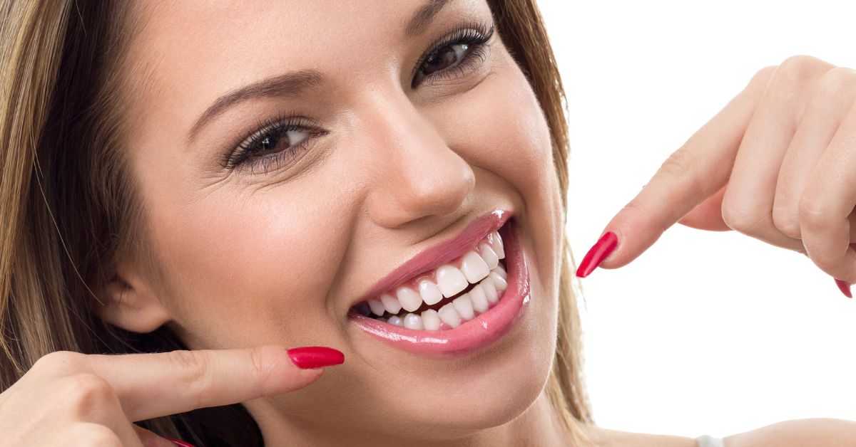 Achieve a Brighter Smile in Five Days | Pola Light Teeth Whitening